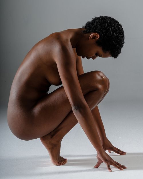 Beautiful Dark Skinned Toned Body In Amazing Photo Ihs