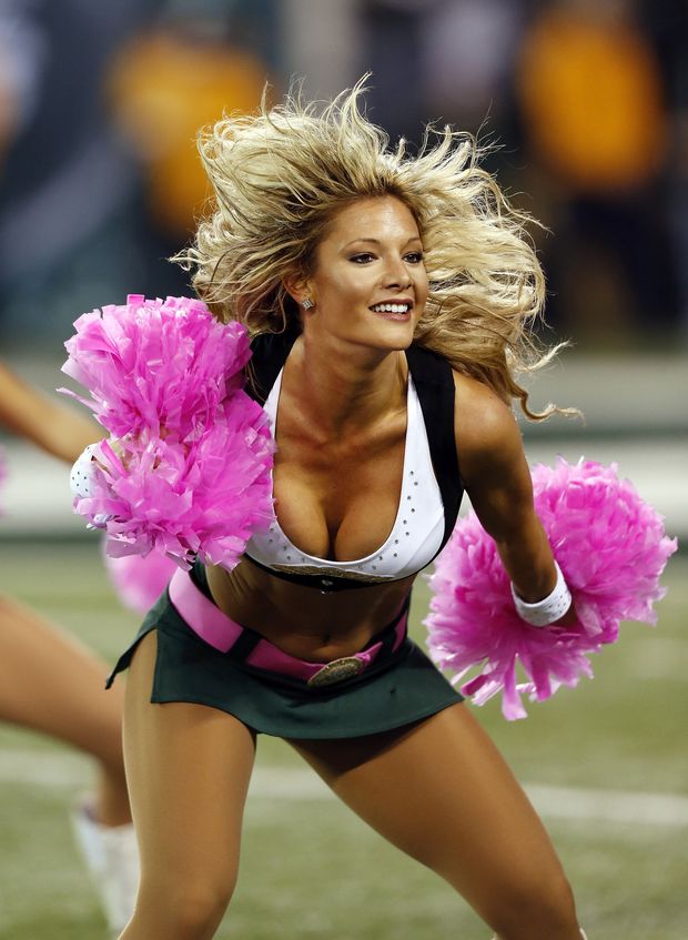 Fabulous Blonde Muscular Body In This Incredible Mollyg23
