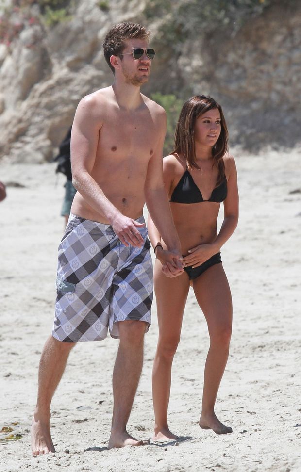 Ashley Tisdale Bikini Pic Schd