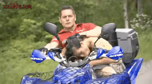 Horny Brunette Outdoor Blowjob In Moving Vehicle Xxs