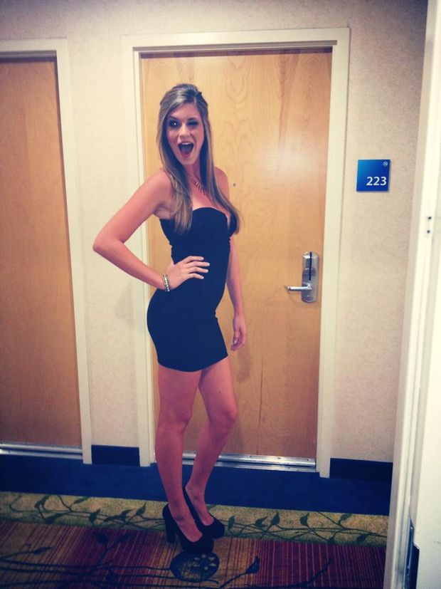 Sexy Girl In A Tight Dress Aquaman4444