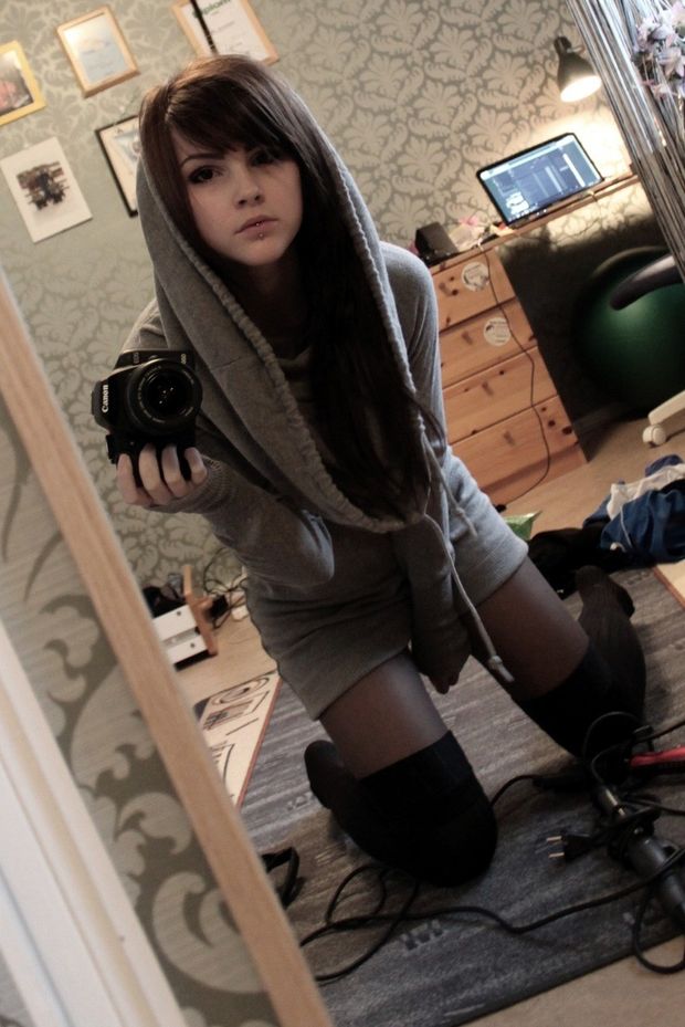 Incredible Selfshot Pic With A Hot Emo Damos618