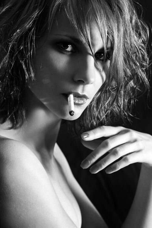 Hottie Smoking Dchaos