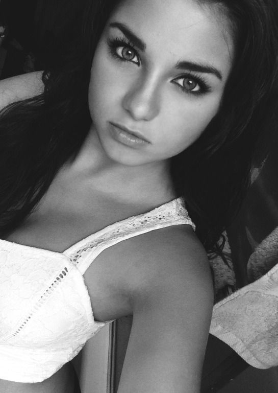 Beautiful Big Eyes Shezma