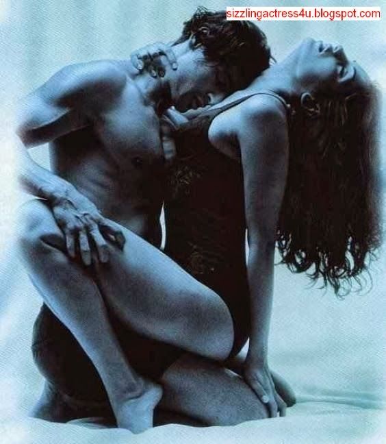 Hot Shweta Menon Unseen Bikini And Kamasutra Senorita25