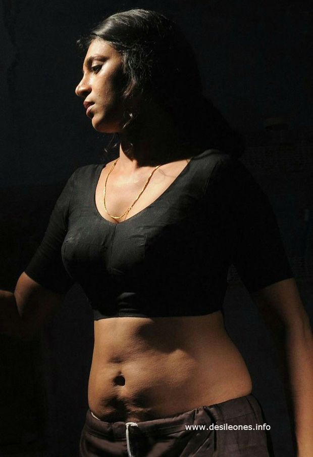 South Indian Actress Kasturi Fappyz 