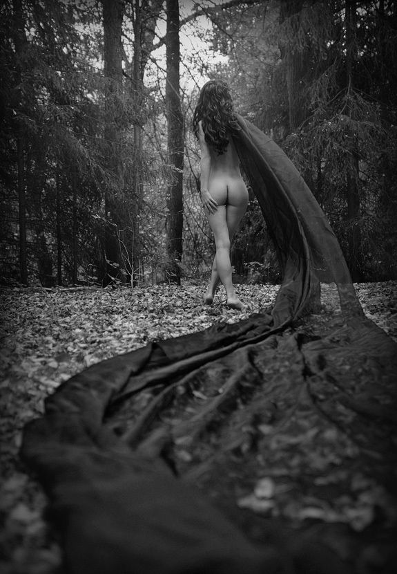 Veil Redhotlaura