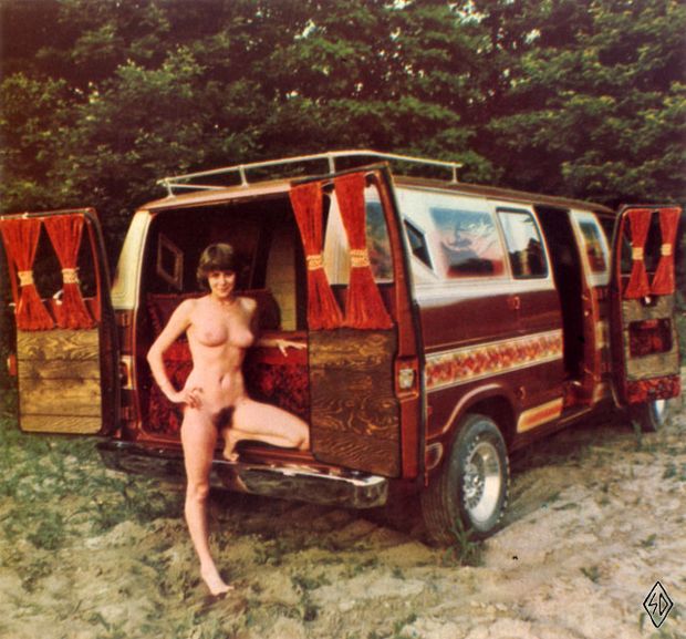 Van Retro Bush Bubblepearbush