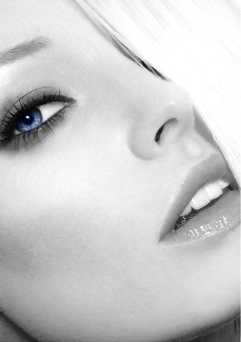 Perfect Blonde Blue Eyed Model Omfg