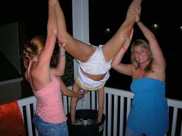 Keg Stand Up Short Bigunn