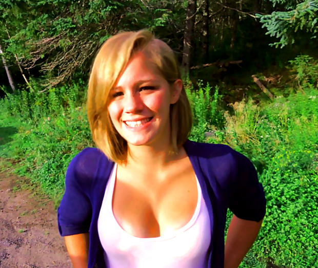 Big Tits Cleavage Self Pic Eurosky