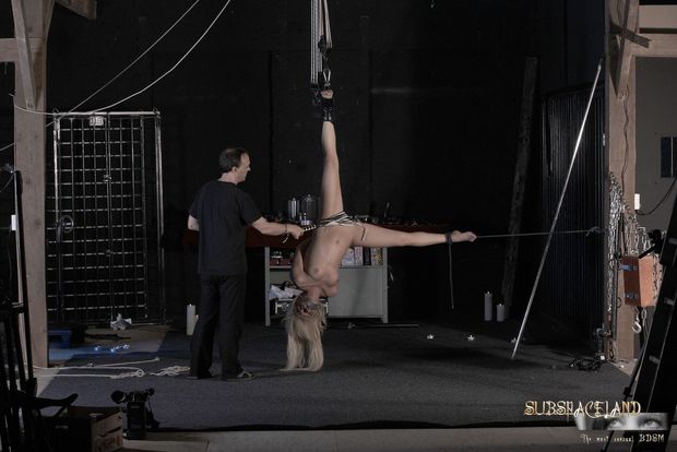 Pussy Whipped In A Harsh Bondage Bdsmsubspace