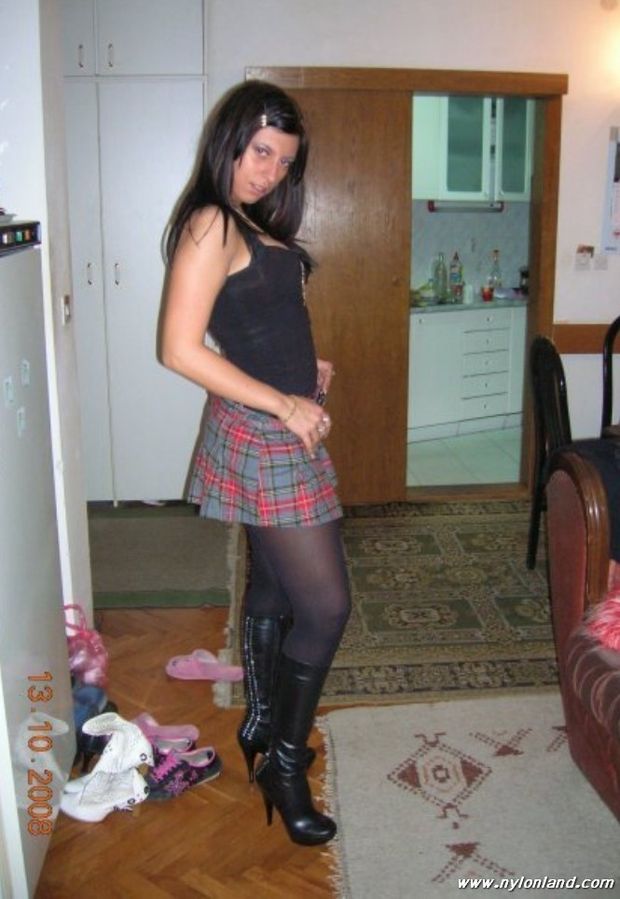 See The Best Free Nylons Sight Nylonland Nylon Land