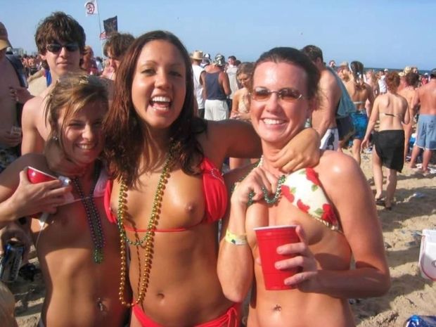 Rouckmout Spring Break Mardi Gras Pin 17440755