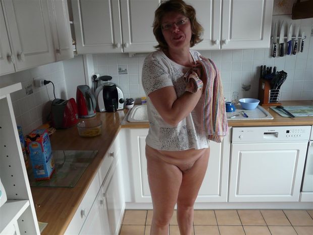 Une Belle Et Bonne ‘french” Mature Une Bmbl61