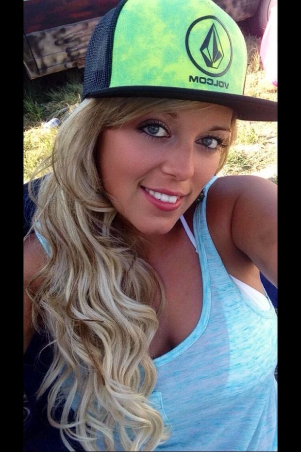 Russak20 Hotties Pin 18530535