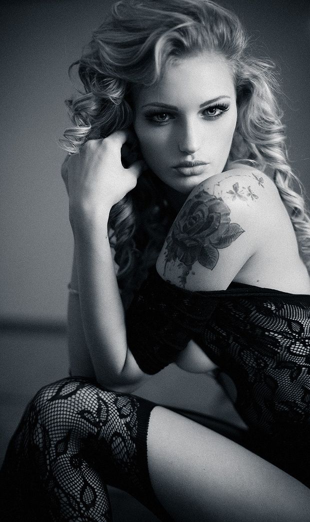 Hot Lingerie Wives 446 Stockingsnheels