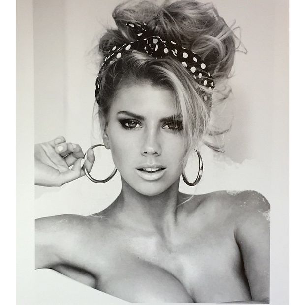 Charlotte Mckinney Gallery Instagram Psykil