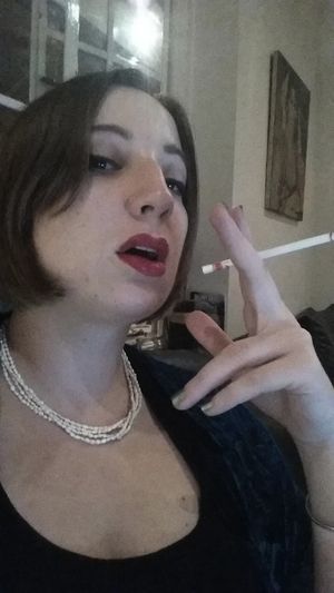 Evilyne Pics