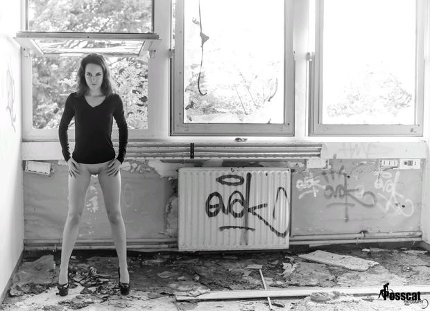 Blablabla3 Urbex Pin 22850029