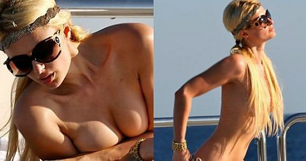 Hot Paris Cleavage Eurosky