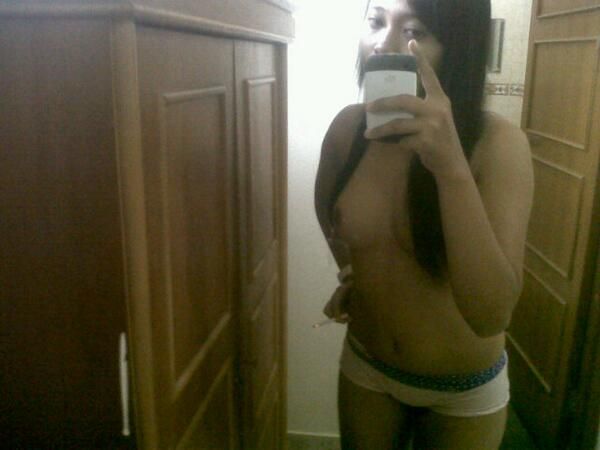 Zyuhel Blackberry Self Shots Pin 23109396