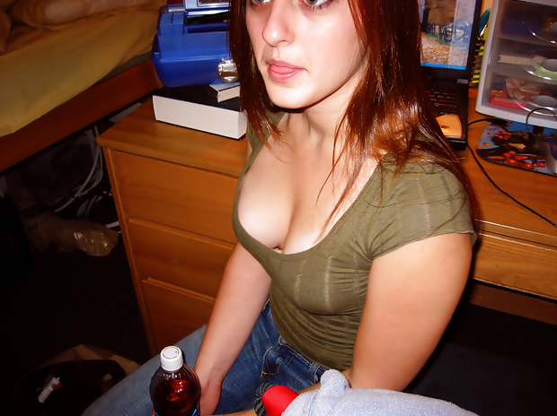 Juicy Cleavage Self Pic Eurosky
