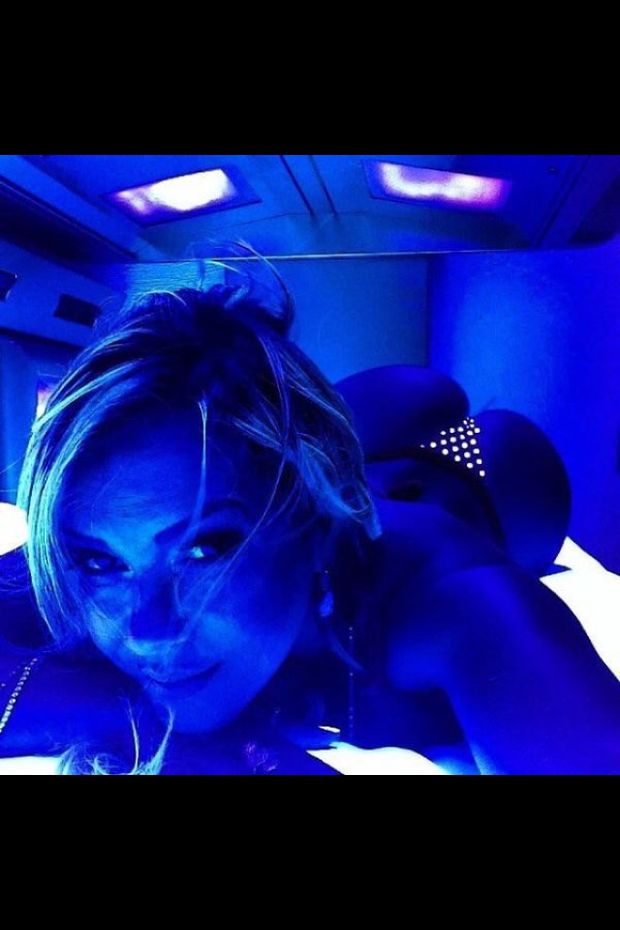 Im The Tanning Bed Russak20