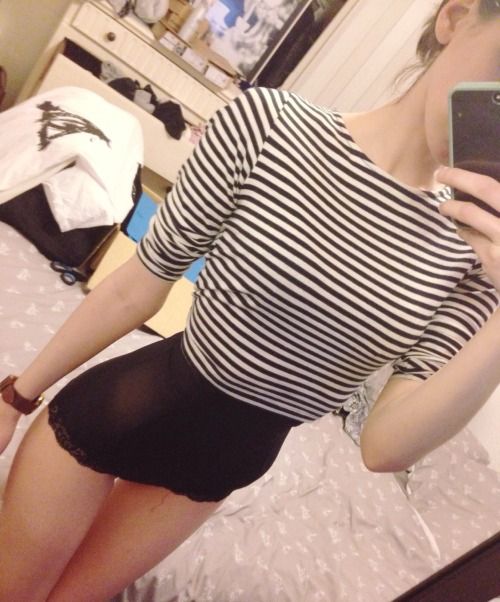 Hot Skirt Selfie Juicyx