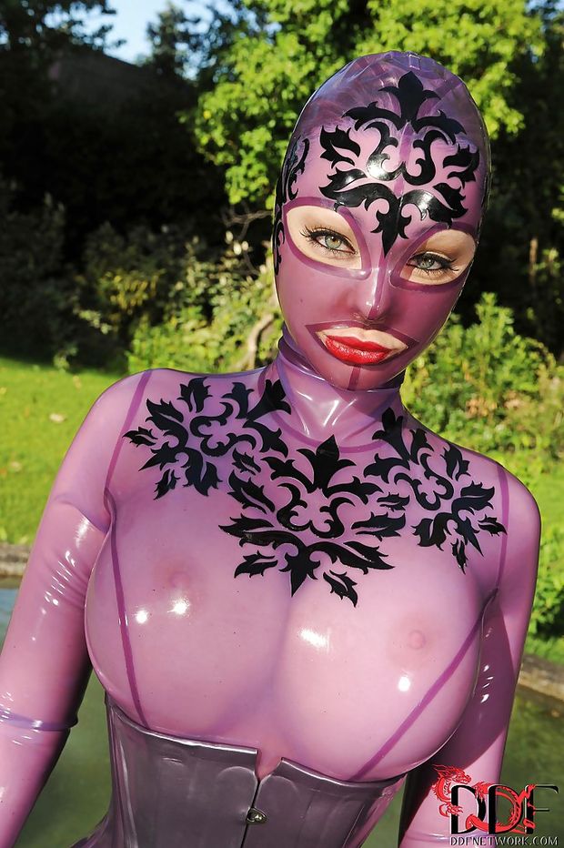 Masked Latex Babe Lovehim