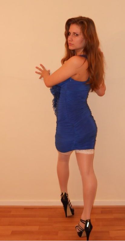 Rookie Showing Her Attributes To The Client Kar0