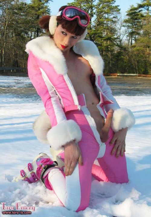 Tara Emory Sissyasianboi