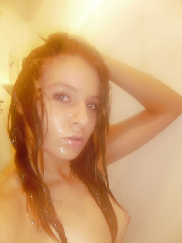 Corrupted Qt Grrlz Pin 28971803