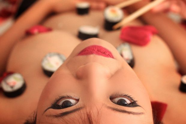 Hot Fxxk Yeah Nyotaimori Aka Softcore Food Porn Oliviaxxx