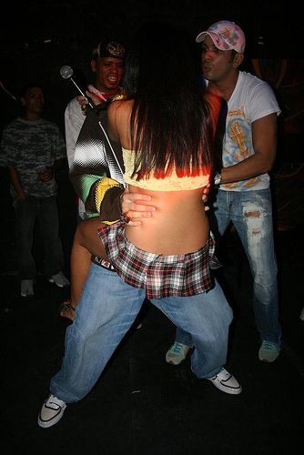 Putita Argenta Bailando Con Faldita De Colegiala Lautaromontero