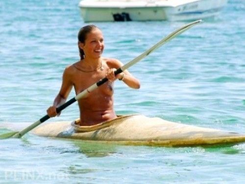 Nude Girl Kayaking Mobeel 