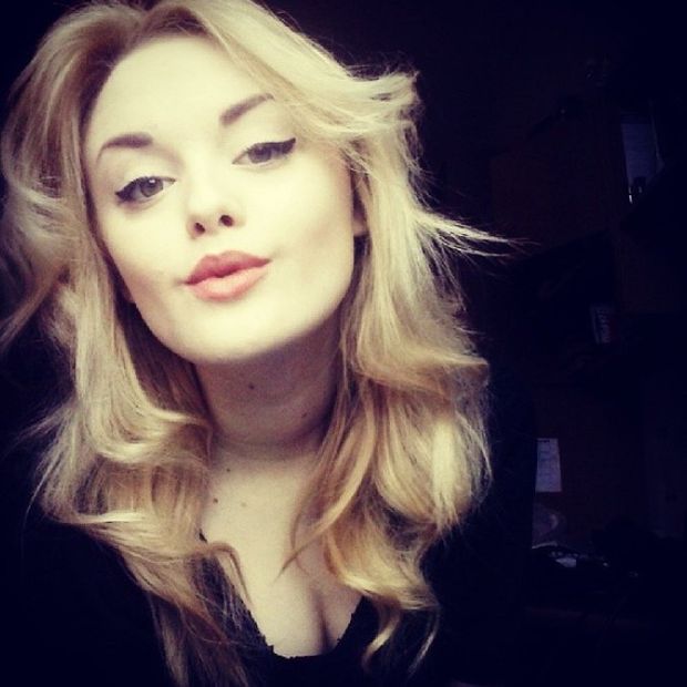 Blonde Duckface It Will Look Better After Party Kar0