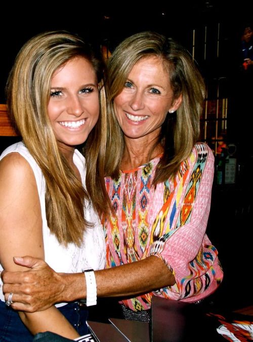 Mom and Daughter - bustymilfblog