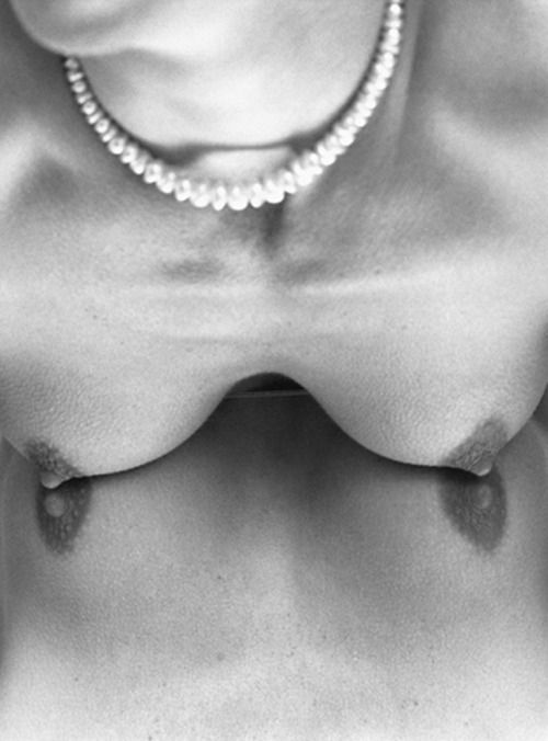 Lourid Pearl Necklaces Pin 35317485