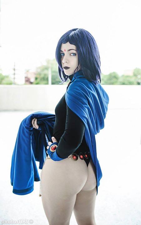 Hot Ass Raven Dongidew