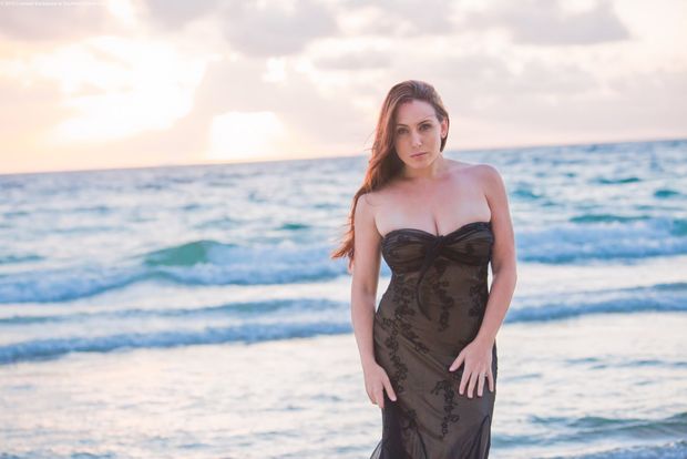 Beach Beauty Tgg