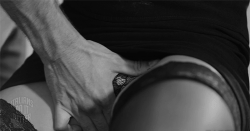 Fingerin Erotic Abases