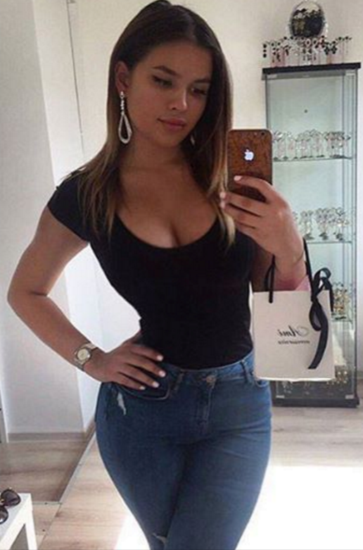Crimea Curvaceous Pin 40844306