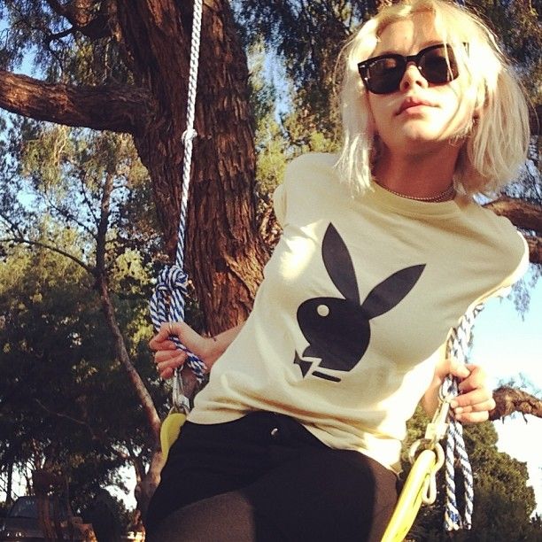 Lanna Lyon Hipster Blonde Model Hornyhuzband