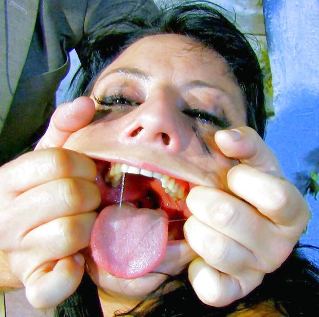 Throatflinte Open Ur Mouth Up Wide And Stick Ur Tounge Out Pin 41472515