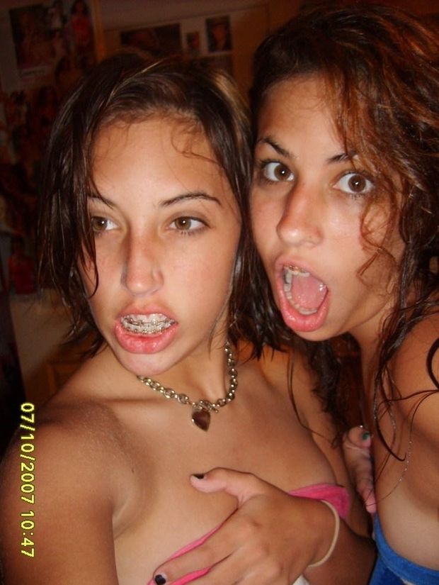 Tompy Sexy Braces Pin 44589865