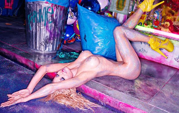 Pam Anderson In Kinky Circus Shoot Fozzythebear
