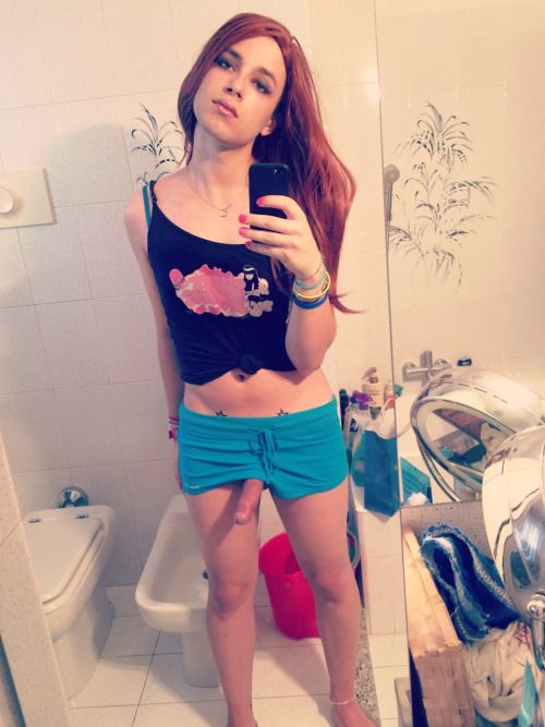 Wallnutz Sissy Pin 45503095