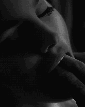 Licking Fingers S
