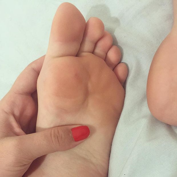 Vene Feet And Foot Pin 46127872